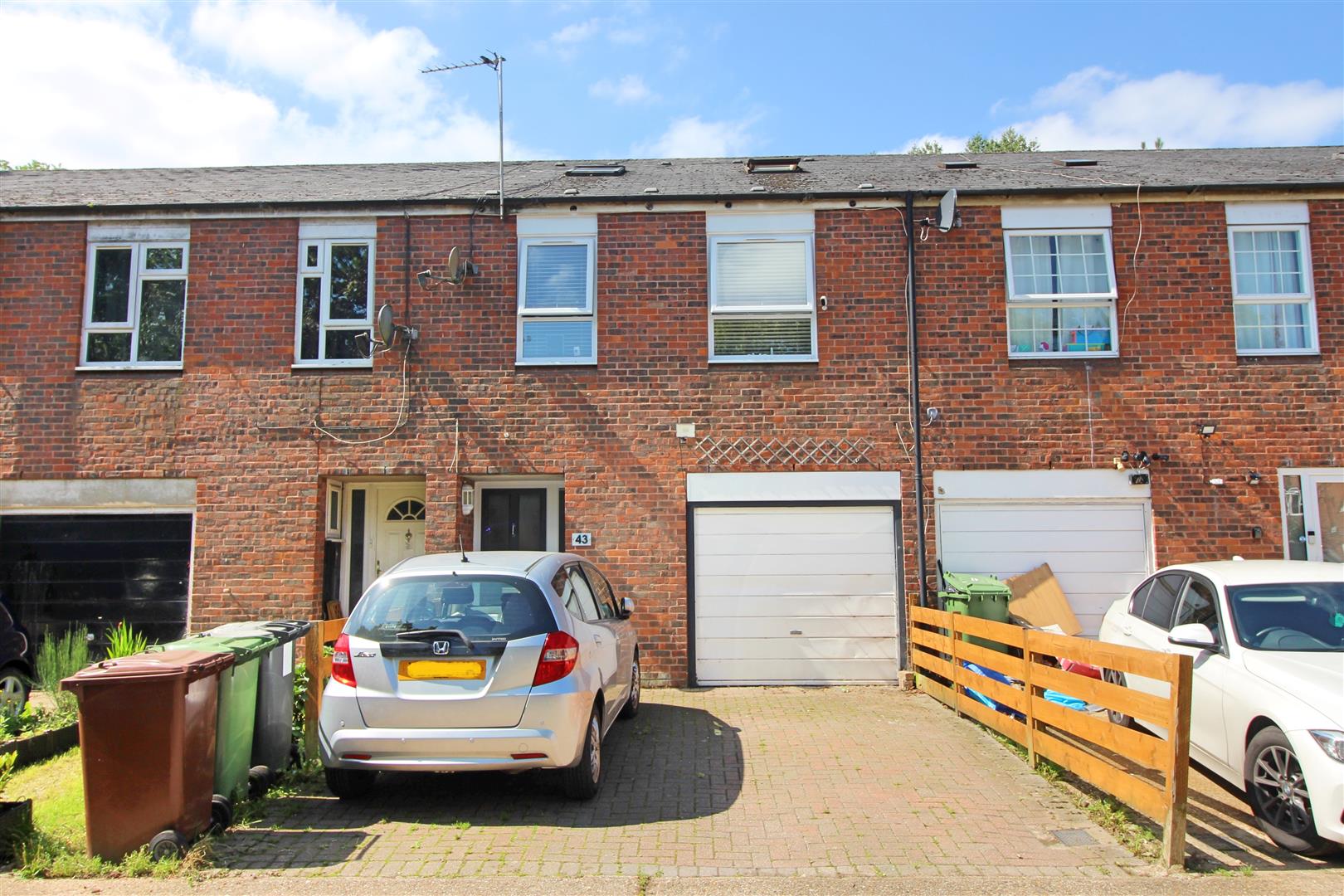 Our Properties – Michael Yeo Estate Agents